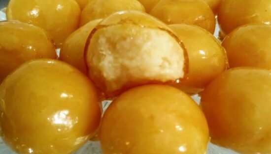 Bala de coco baiana caramelizada! Receita fácil e deliciosa
