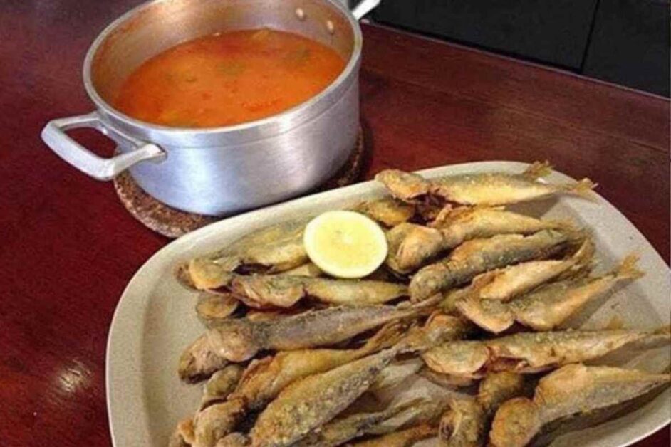 Lambari Frito com Arroz de Tomate! Receita que Encanta com Sabor